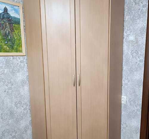 Угловой шкаф