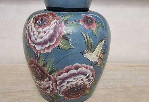 Китайская ваза с крышкой