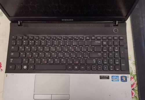 Ноутбук Samsung np300e5a