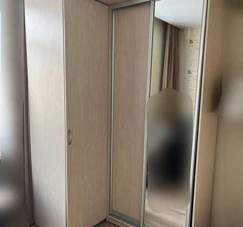 Угловой шкаф с зеркалом бу