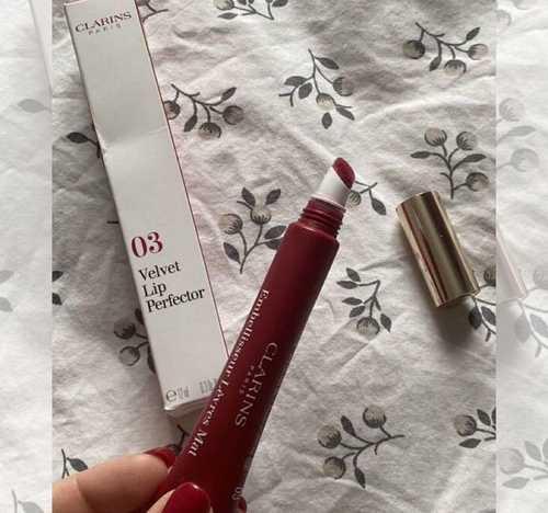 Velvet lip perfector clarins матовый бальзам