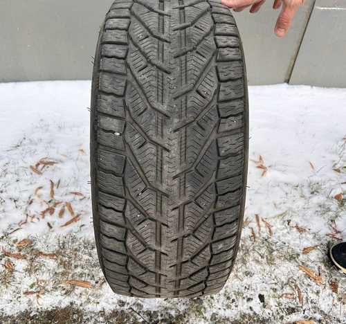Kormoran Snow 225/40 R18