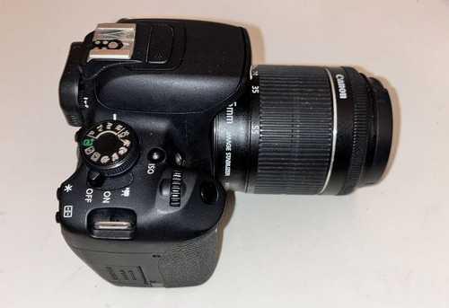 Зеркальный фотоаппарат Canon 700D