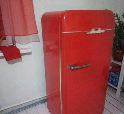 Ретро холодильник ЗИЛ Москва