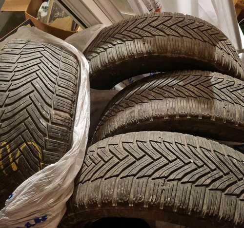 Michelin Alpin 6 205/55 R16