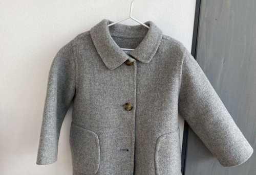 Пальто новое для девочки Zara. 92 размер