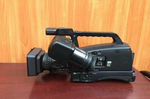 Видеокамера Panasonic AG-HMC 84ER с кофром
