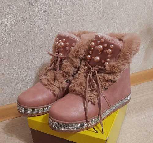 Уги обувь ботинки зимние осенние женские ugg 38,5