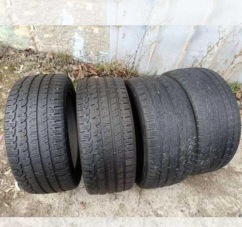 Kumho I'Zen KW27 235/45 R17 97V