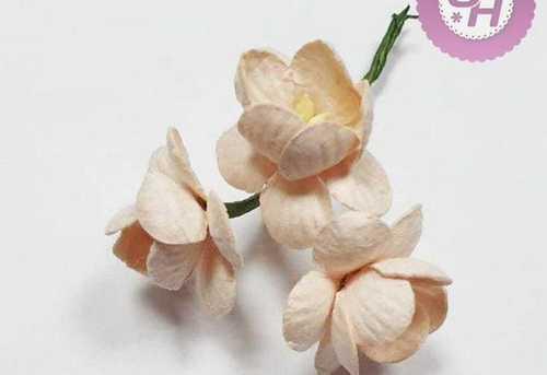 Цветы вишни из бумаги 2,5 см, букет 3 шт