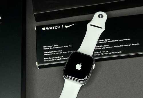 Apple Watch 8 Nike 45 mm White