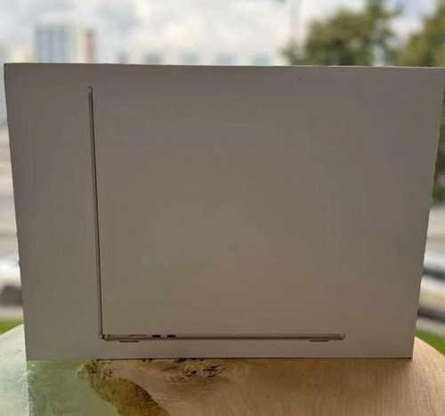 MacBook Air 15 M3 8/256Gb Starligth Новый