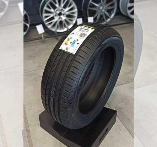 Westlake Zuper Eco Z-107 235/45 R18