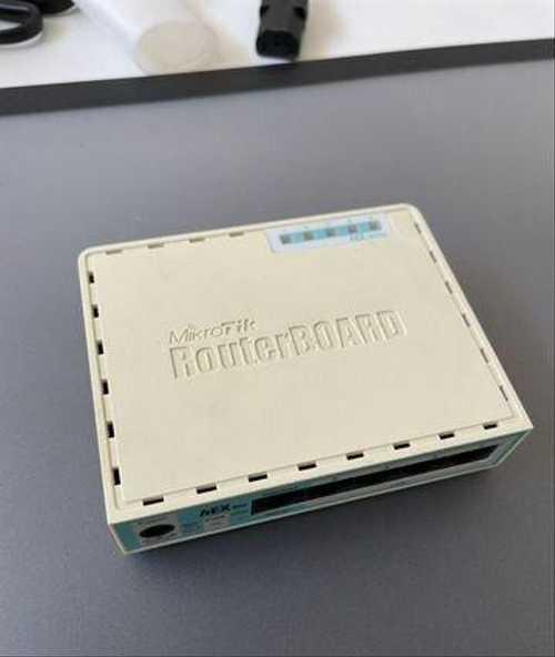 Роутер Mikrotik rb750