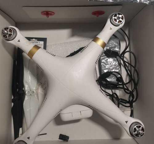 Квадрокоптер dji phantom 3 pro