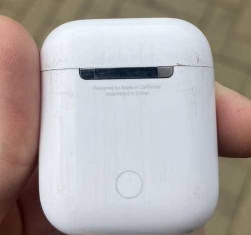 Беспроводные наушники apple airpods