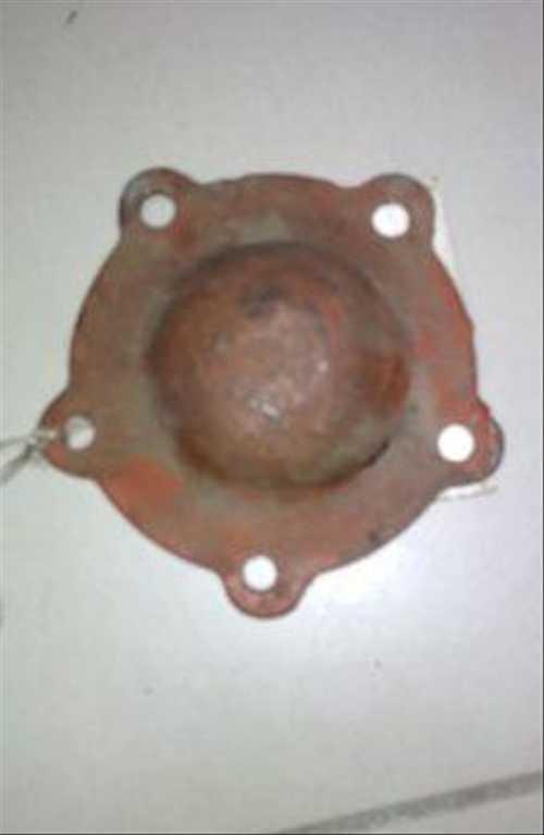 Крышка лдг 36.201 ступицы колеса лев