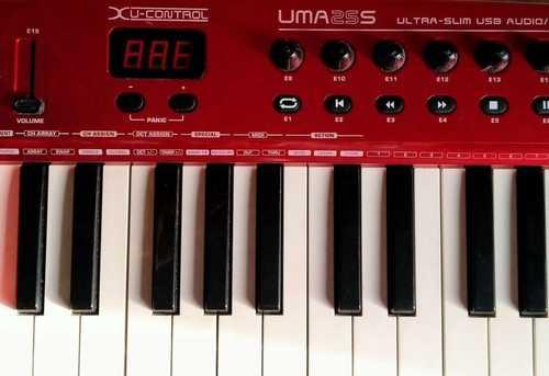 Мидиклавиатура Behringer uma25s