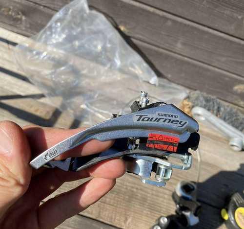 Переключатель передний shimano tourneu