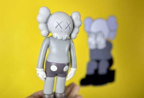 Bearbrick Kaws