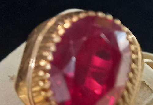 Золотое кольцо с корундом 583 СССР