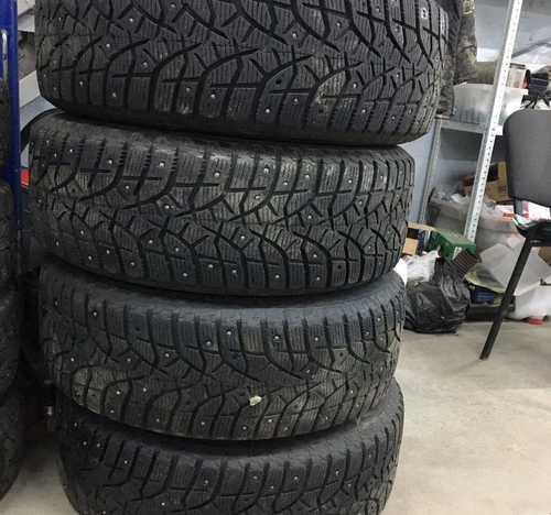 Bridgestone Blizzak Spike-02 225/60 R17 103T
