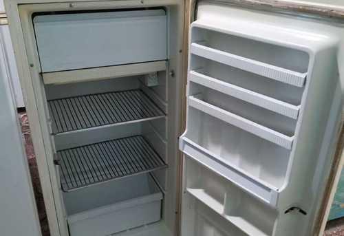 Холодильник небольшой