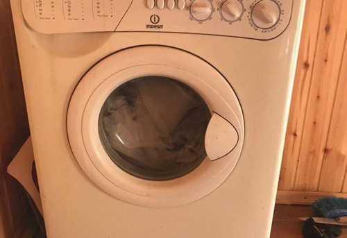 Продаж стиральную машину Indesit на запчасти