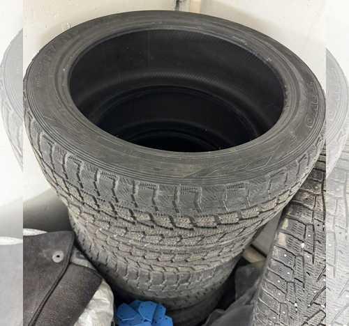 Toyo Winter Tranpath S1 265/45 R21 30T