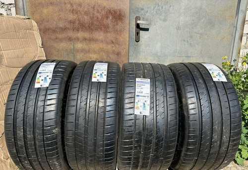 Michelin Pilot Sport 4 S 285/40 R22 и 325/35 R22 114Y