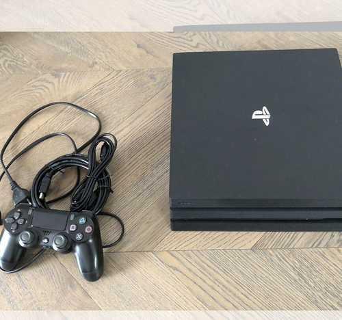 Sony playstation 4 Pro 7208B 1Tb