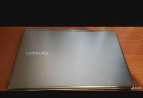 Samsung ssd 240, 16gb Ram, HD4000/Radeon 8750m