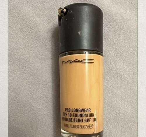 Тональный крем MAC Pro Longwear SPF 10 Foundation