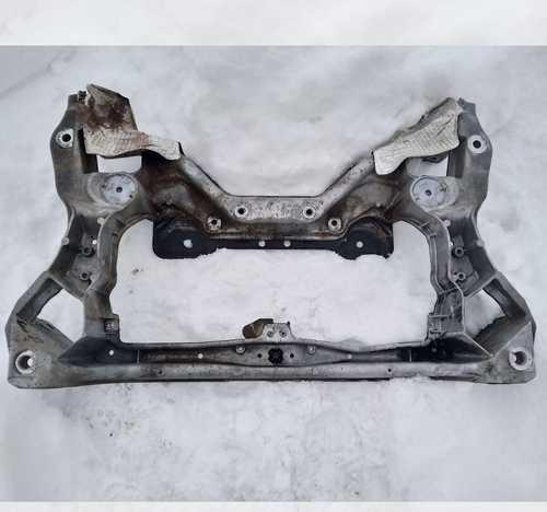 Подрамник передний Mercedes W203 112