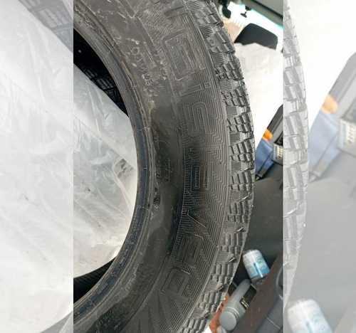 Gislaved Nord Frost 200 225/65 R17