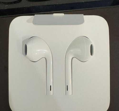 Наушники Apple EarPods Lightning (Оригинал)