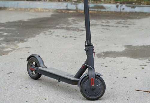 Электросамокат Xiaomi Mi Electric scooter 1s