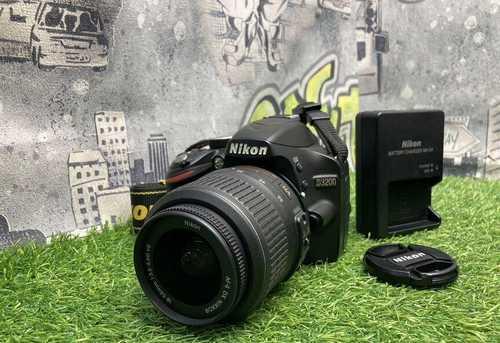 Nikon D3200 Kit AF-S DX 18-55mm 28.000 кадров