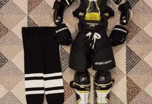 Хоккейная форма Bauer (нагрудник,шорты,щитки и др
