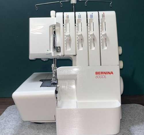 Оверлок Bernina 800 DL