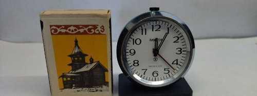 Часы- будильник. механика,мини "ракета" СССР. раб