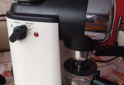 Кофеварка рожковая polaris PCM 4005A