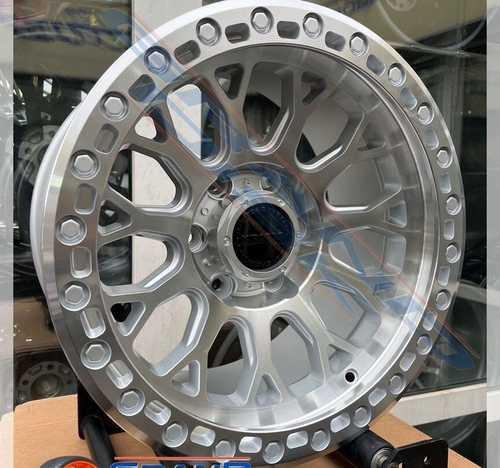 Диски R17 6x139.7 Kipardo Silver Groove