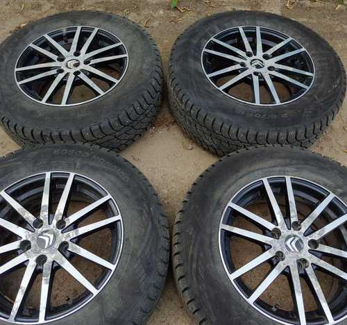 R16 215/70 Как Новые Зимние 5x114.3