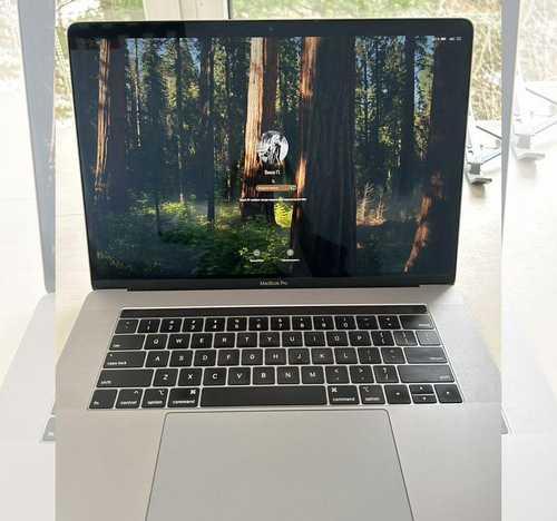 Apple MacBook Pro 16 A1990, 16гб Intel i9, 2019