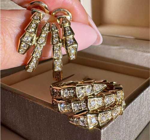 Комплект bulgari serpenti золото в бриллиантах