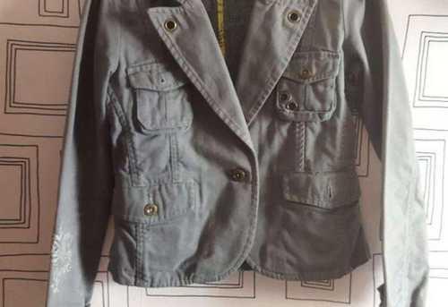 Куртка - пиджак с вышивкой, 128