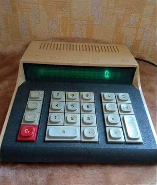 Советский сетевой калькулятор "Электроника сз-22"