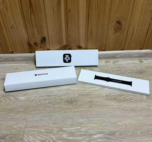 Часы Apple Watch SE 44mm