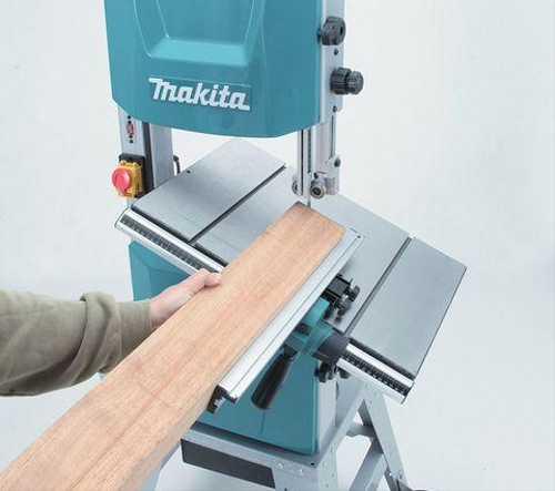 Ленточная пила Makita LB1200F